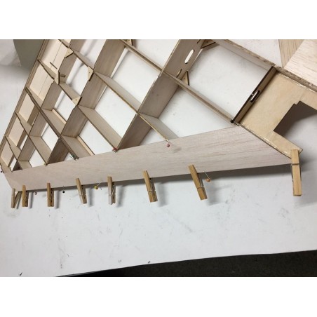 RC Flying Wings - Wooden kit to build TAZER 0.90m flying wing - FLASH RC